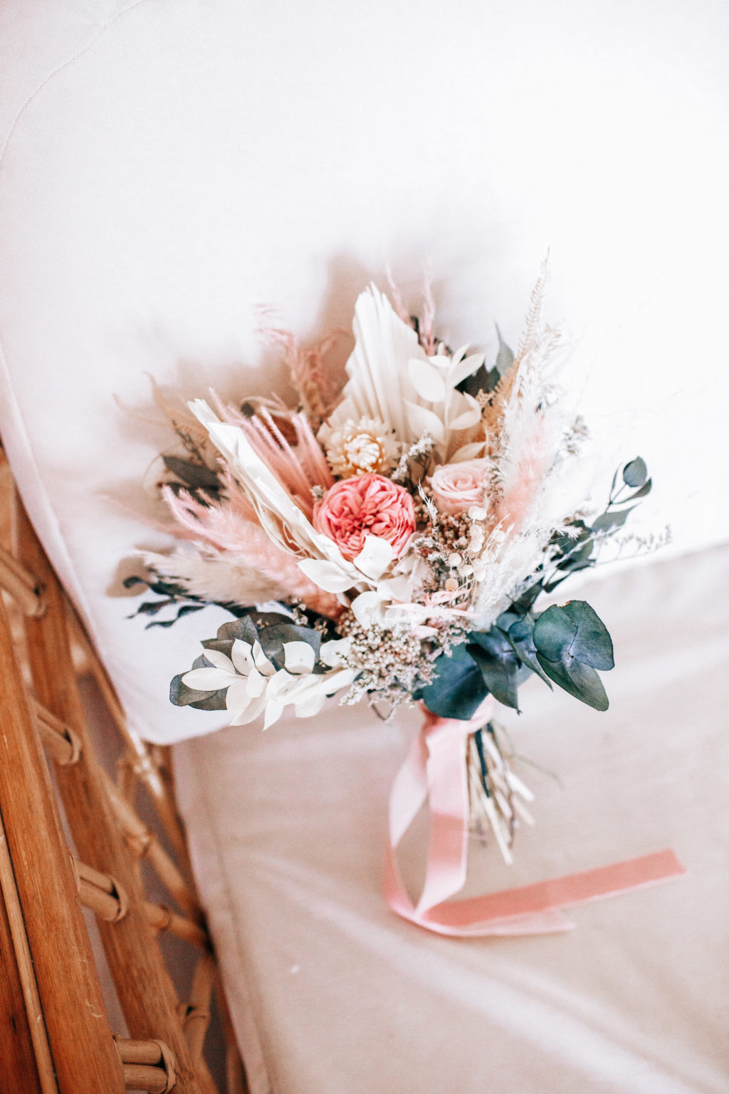 Ramo boho con rosa inglesa – Flores Silvestres